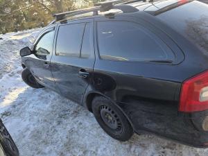Black Skoda Octavia 2012 in Kaunas, with an engine capacity of 1.60 L and mileage of 240 thousand km for 5800 €, photo 4 on AUTOMOTO.COM.LV
