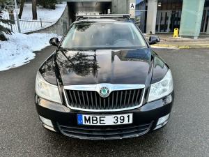 Black Skoda Octavia 2012 in Vilnius, with an engine capacity of 1.60 L and mileage of 272 thousand km for 4200 €, photo  on AUTOMOTO.COM.LV