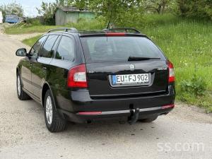 Black Skoda Octavia 2012 in Ludza, with an engine capacity of 1.60 L and mileage of 0 thousand km for 4650 €, photo 8 on AUTOMOTO.COM.LV