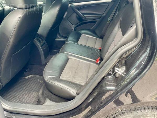 Black Skoda Octavia 2012 in Riga, with an engine capacity of 1.60 L and mileage of 310 thousand km for 2650 €, photo 7 on AUTOMOTO.COM.LV