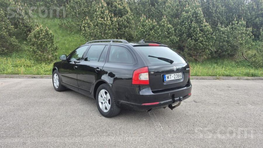 Melns Skoda Octavia 2012 Talsi, ar dzinēja tilpumu 2.00 L un nobraukumu 309 tūkst. km par 4200 €, foto 5 vietnē AUTOMOTO.COM.LV