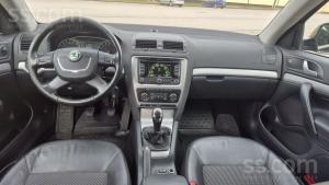 Melns Skoda Octavia 2012 Talsi, ar dzinēja tilpumu 2.00 L un nobraukumu 309 tūkst. km par 4200 €, foto 8 vietnē AUTOMOTO.COM.LV