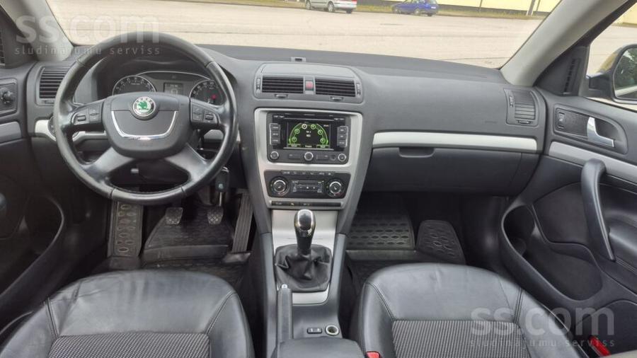 Melns Skoda Octavia 2012 Talsi, ar dzinēja tilpumu 2.00 L un nobraukumu 309 tūkst. km par 4200 €, foto 8 vietnē AUTOMOTO.COM.LV