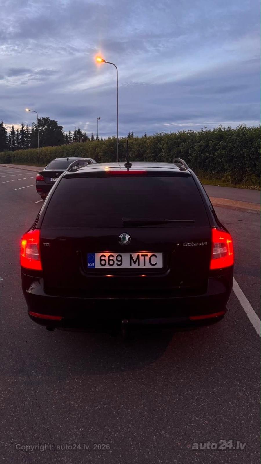 Black Skoda Octavia 2012 in Tallinn, with an engine capacity of 2.00 L and mileage of 0 thousand km for 3600 €, photo 5 on AUTOMOTO.COM.LV