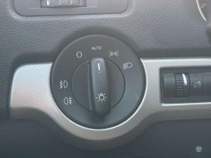 Черный Шкода Октавия 2012 в Каунас, объемом двигателя 1.97 л и пробегом 231 тыс. км за 4500 €, фото 18 на AUTOMOTO.COM.LV