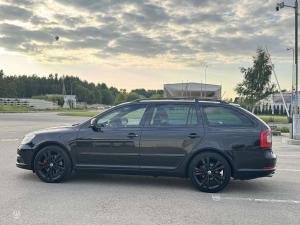 Black Skoda Octavia 2012 in Panevezys, with an engine capacity of 1.97 L and mileage of 320 thousand km for 4000 €, photo 6 on AUTOMOTO.COM.LV