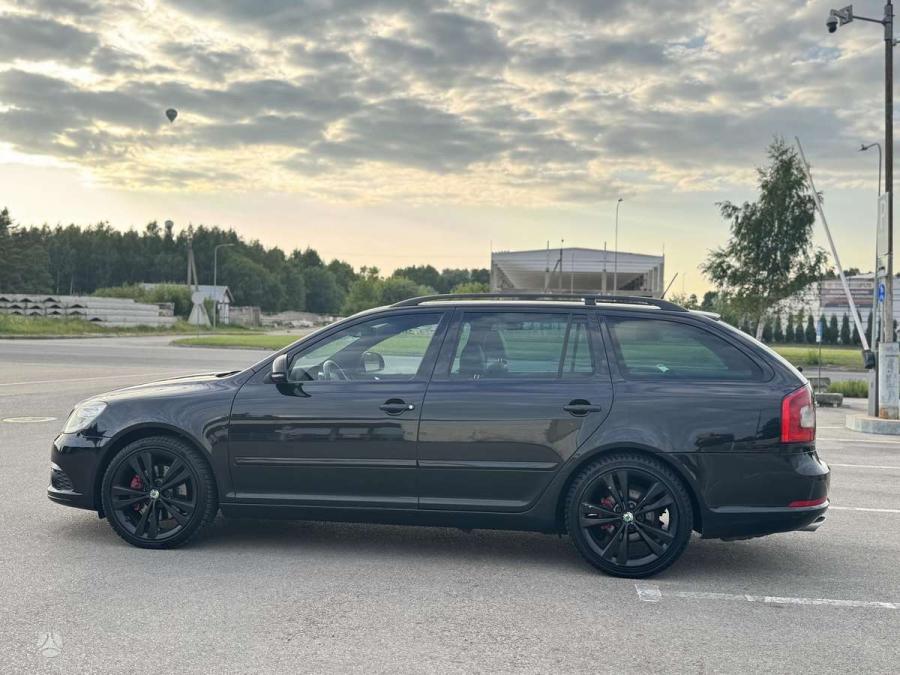 Black Skoda Octavia 2012 in Panevezys, with an engine capacity of 1.97 L and mileage of 320 thousand km for 4000 €, photo 6 on AUTOMOTO.COM.LV