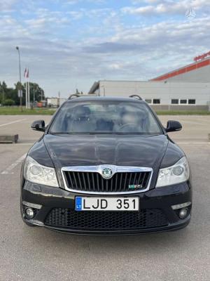 Black Skoda Octavia 2012 in Panevezys, with an engine capacity of 1.97 L and mileage of 320 thousand km for 4000 €, photo 7 on AUTOMOTO.COM.LV