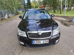 Black Skoda Octavia 2012 in Kaunas, with an engine capacity of 1.97 L and mileage of 201 thousand km for 5000 €, photo  on AUTOMOTO.COM.LV