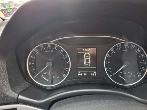 Melns Skoda Octavia 2012 Kauņa, ar dzinēja tilpumu 1.97 L un nobraukumu 201 tūkst. km par 5000 €, foto 8 vietnē AUTOMOTO.COM.LV