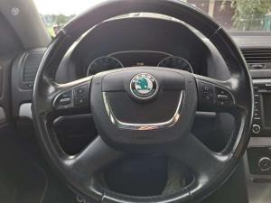 Black Skoda Octavia 2012 in Kaunas, with an engine capacity of 1.97 L and mileage of 201 thousand km for 5000 €, photo 10 on AUTOMOTO.COM.LV
