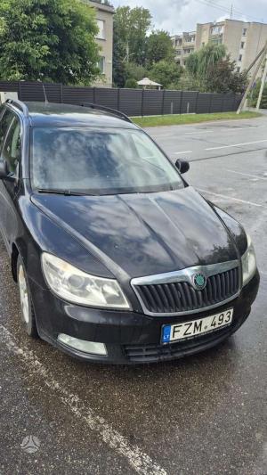 Black Skoda Octavia 2012 in Kaunas, with an engine capacity of 1.60 L and mileage of 492 thousand km for 2200 €, photo  on AUTOMOTO.COM.LV