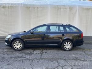 Melns Skoda Octavia 2012 Ogre, ar dzinēja tilpumu 1.20 L un nobraukumu 182 tūkst. km par 3990 €, foto 1 vietnē AUTOMOTO.COM.LV