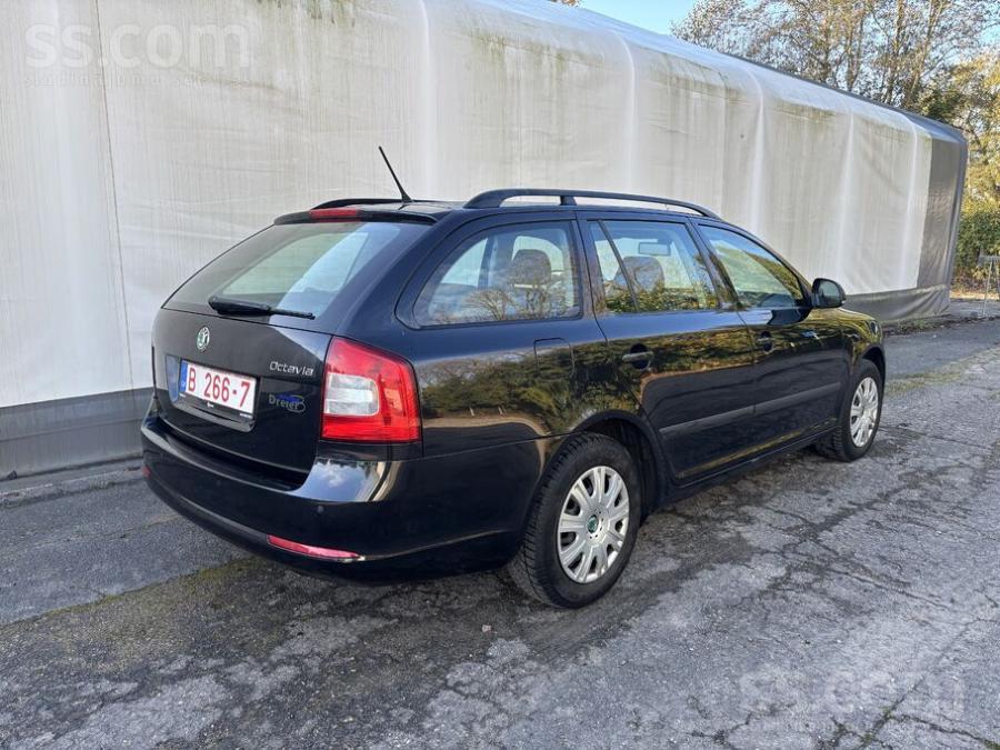Melns Skoda Octavia 2012 Ogre, ar dzinēja tilpumu 1.20 L un nobraukumu 182 tūkst. km par 3990 €, foto 8 vietnē AUTOMOTO.COM.LV