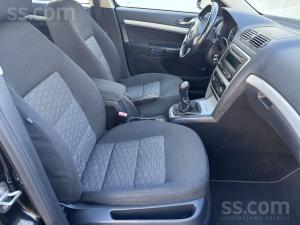 Melns Skoda Octavia 2012 Ogre, ar dzinēja tilpumu 1.20 L un nobraukumu 182 tūkst. km par 3990 €, foto 12 vietnē AUTOMOTO.COM.LV