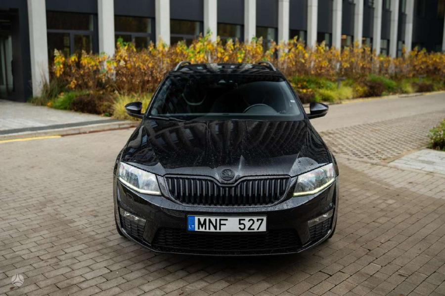 Black Skoda Octavia 2013 in Vilnius, with an engine capacity of 1.97 L and mileage of 398 thousand km for 6800 €, photo 1 on AUTOMOTO.COM.LV
