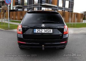 Black Skoda Octavia 2013 in Tallinn, with an engine capacity of 2.00 L and mileage of 399 thousand km for 4490 €, photo 5 on AUTOMOTO.COM.LV