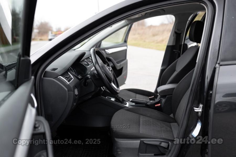 Black Skoda Octavia 2013 in Tallinn, with an engine capacity of 2.00 L and mileage of 399 thousand km for 4490 €, photo 11 on AUTOMOTO.COM.LV
