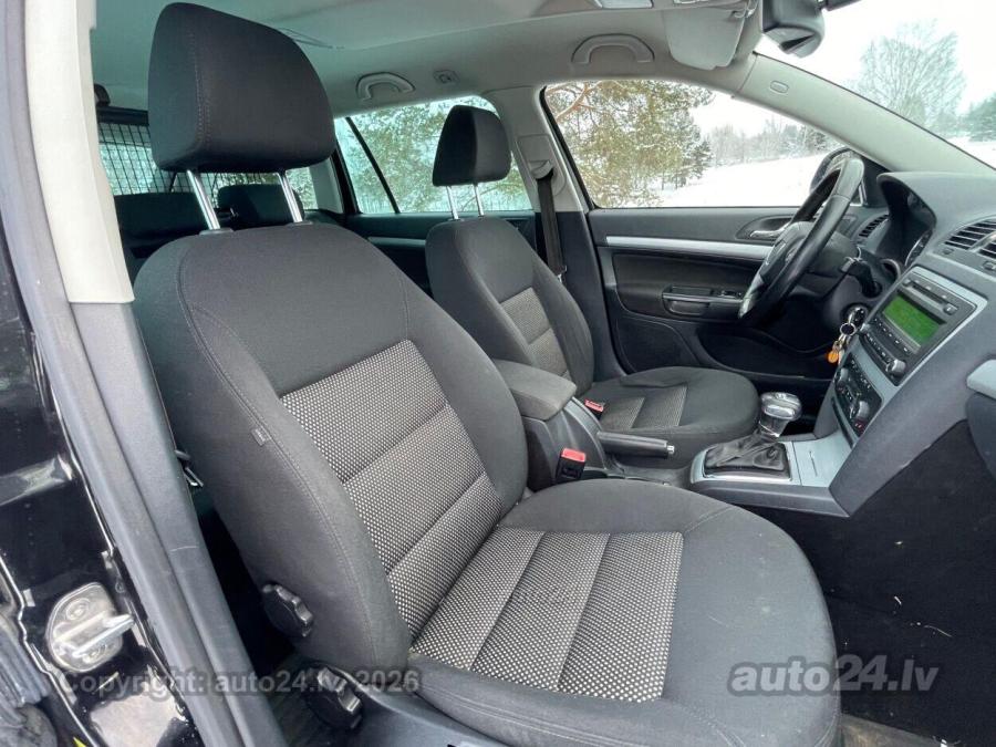 Melns Skoda Octavia 2013 Tartu, ar dzinēja tilpumu 2.00 L un nobraukumu 294 tūkst. km par 5990 €, foto 7 vietnē AUTOMOTO.COM.LV