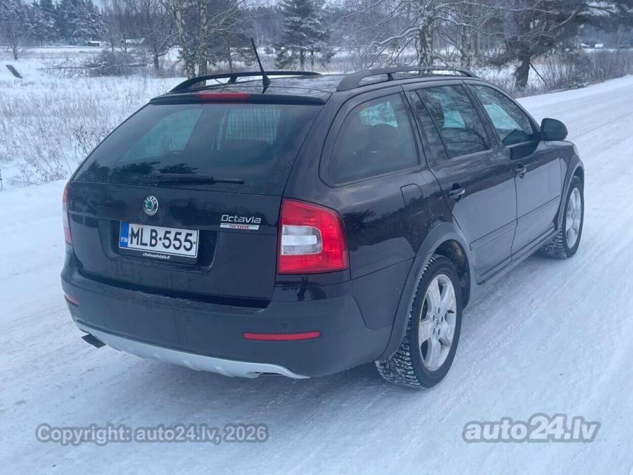 Melns Skoda Octavia 2013 Tartu, ar dzinēja tilpumu 2.00 L un nobraukumu 294 tūkst. km par 5990 €, foto 15 vietnē AUTOMOTO.COM.LV