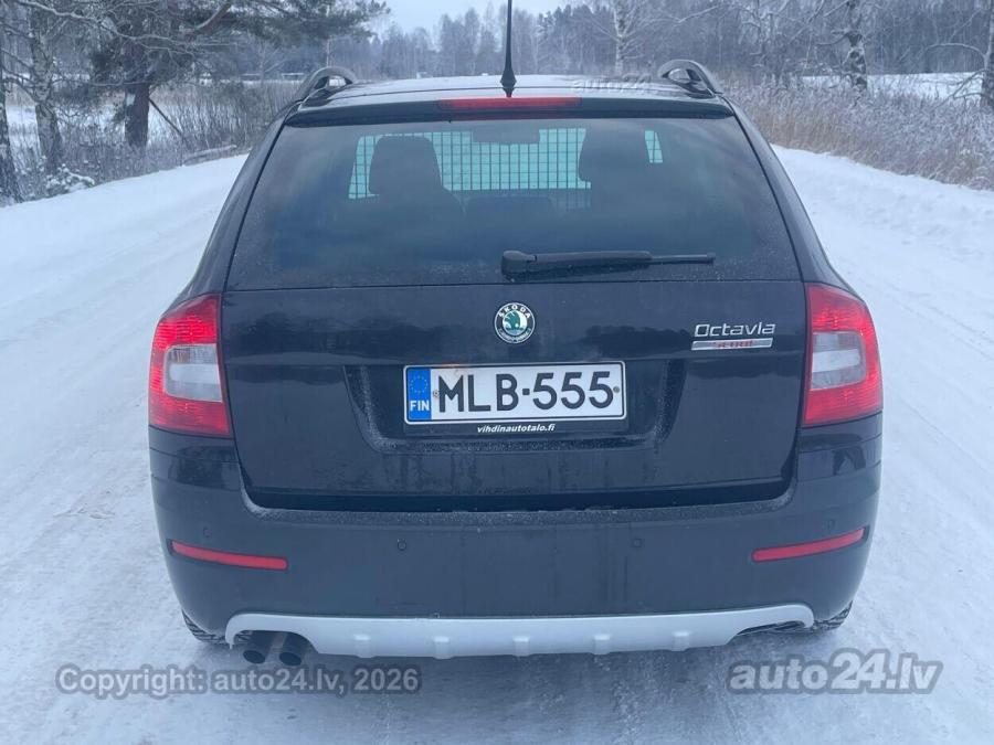 Melns Skoda Octavia 2013 Tartu, ar dzinēja tilpumu 2.00 L un nobraukumu 294 tūkst. km par 5990 €, foto 16 vietnē AUTOMOTO.COM.LV