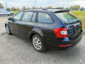 Melns Skoda Octavia 2013 Marijampole, ar dzinēja tilpumu 1.60 L un nobraukumu 281 tūkst. km par 3250 €, foto 7 vietnē AUTOMOTO.COM.LV