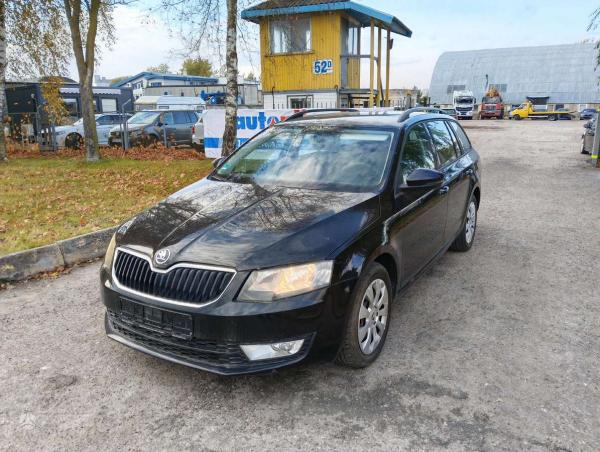 Black Skoda Octavia 2013 in Marijampole, with an engine capacity of 1.60 L and mileage of 281 thousand km for 3250 €, photo 10 on AUTOMOTO.COM.LV