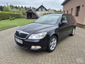 Black Skoda Octavia 2013 in Jonava, with an engine capacity of 2.00 L and mileage of 350 thousand km for 4000 €, photo 4 on AUTOMOTO.COM.LV