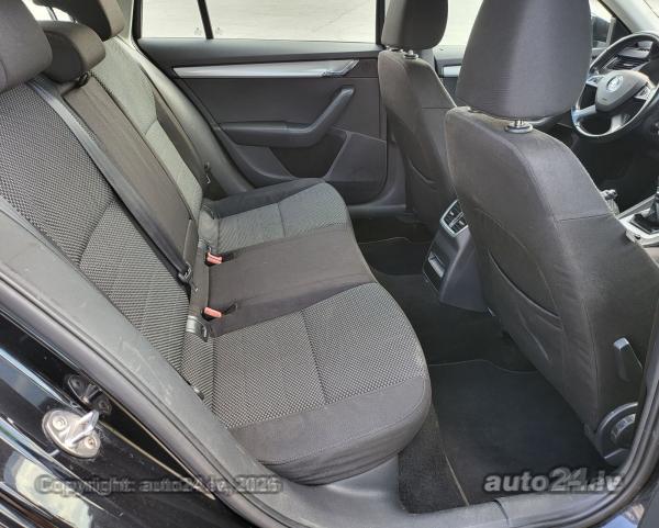 Black Skoda Octavia 2013 in Tallinn, with an engine capacity of 1.20 L and mileage of 267 thousand km for 4690 €, photo 9 on AUTOMOTO.COM.LV