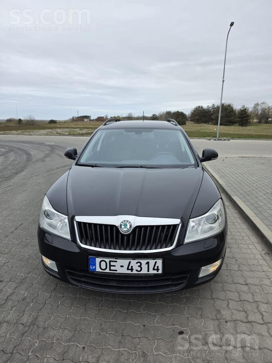 Melns Skoda Octavia 2013 Liepāja, ar dzinēja tilpumu 1.60 L un nobraukumu 307 tūkst. km par 3200 €, foto 5 vietnē AUTOMOTO.COM.LV