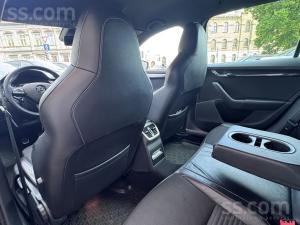 Black Skoda Octavia 2013 in Riga, with an engine capacity of 2.00 L and mileage of 333 thousand km for 6790 €, photo 12 on AUTOMOTO.COM.LV