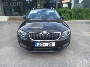 Black Skoda Octavia 2013 in Riga, with an engine capacity of 2.00 L and mileage of 147 thousand km for 7800 €, photo 4 on AUTOMOTO.COM.LV
