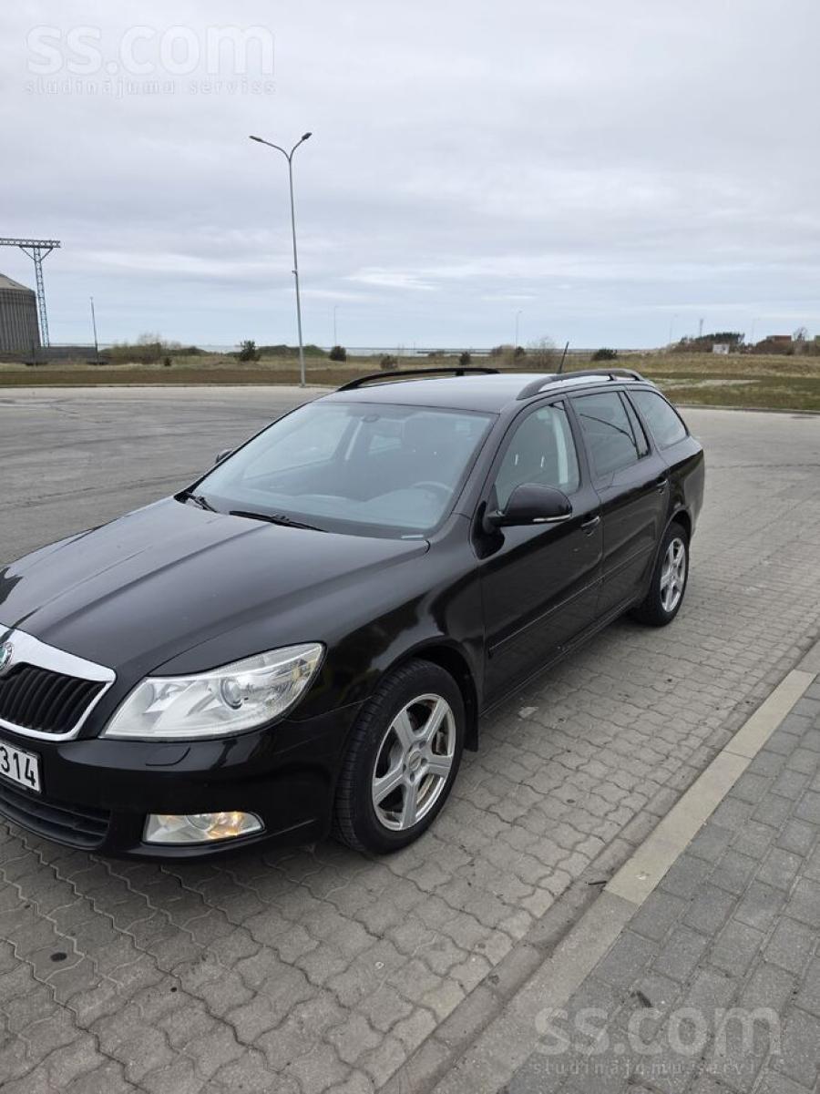 Melns Skoda Octavia 2013 Liepāja, ar dzinēja tilpumu 1.60 L un nobraukumu 307 tūkst. km par 3200 €, foto 1 vietnē AUTOMOTO.COM.LV
