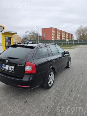 Melns Skoda Octavia 2013 Liepāja, ar dzinēja tilpumu 1.60 L un nobraukumu 307 tūkst. km par 3200 €, foto 5 vietnē AUTOMOTO.COM.LV