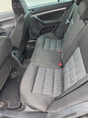 Melns Skoda Octavia 2013 Liepāja, ar dzinēja tilpumu 1.60 L un nobraukumu 307 tūkst. km par 3200 €, foto 12 vietnē AUTOMOTO.COM.LV