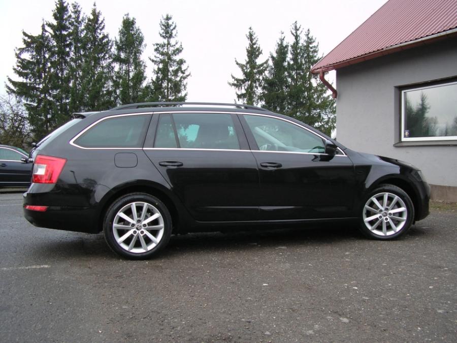 Melns Skoda Octavia 2013 Rīga, ar dzinēja tilpumu 2.00 L un nobraukumu 272 tūkst. km par 7750 €, foto 4 vietnē AUTOMOTO.COM.LV