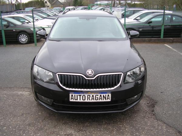 Melns Skoda Octavia 2013 Rīga, ar dzinēja tilpumu 2.00 L un nobraukumu 272 tūkst. km par 7750 €, foto 5 vietnē AUTOMOTO.COM.LV