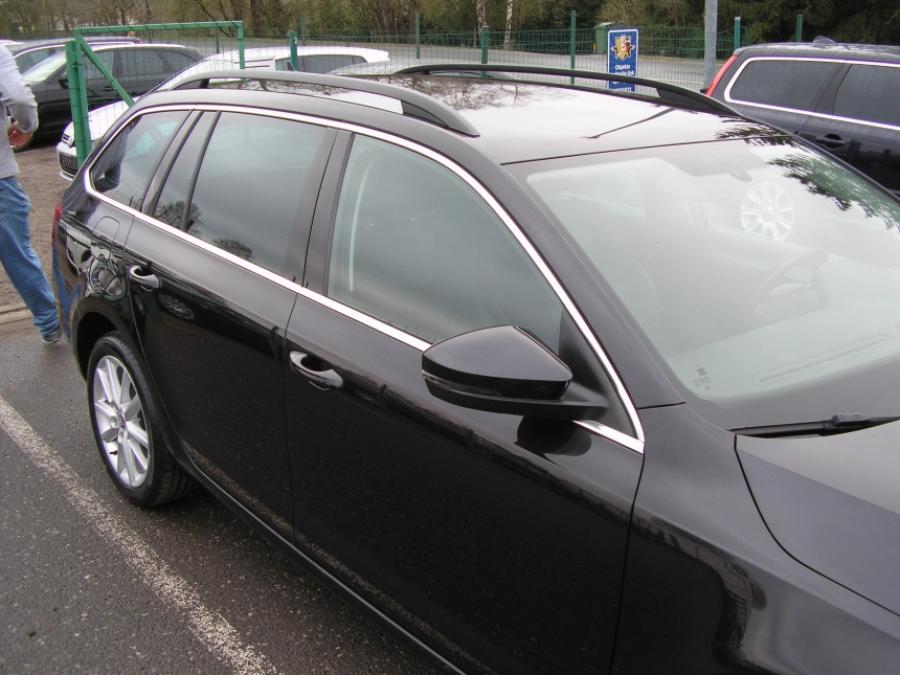 Melns Skoda Octavia 2013 Rīga, ar dzinēja tilpumu 2.00 L un nobraukumu 272 tūkst. km par 7750 €, foto 12 vietnē AUTOMOTO.COM.LV