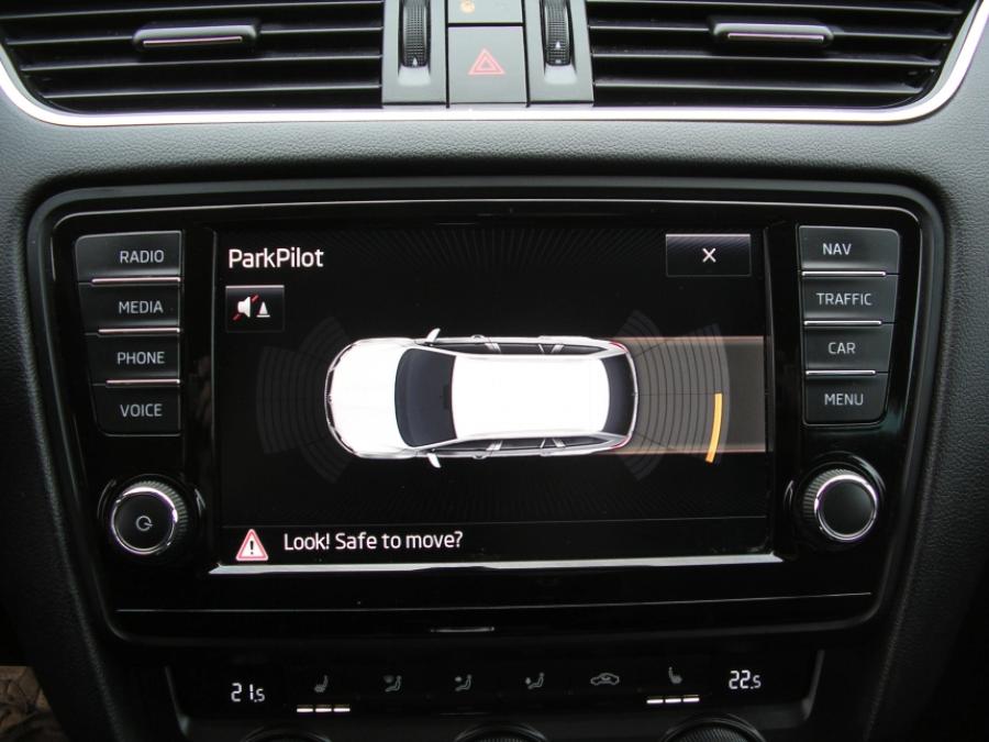 Melns Skoda Octavia 2013 Rīga, ar dzinēja tilpumu 2.00 L un nobraukumu 272 tūkst. km par 7750 €, foto 17 vietnē AUTOMOTO.COM.LV