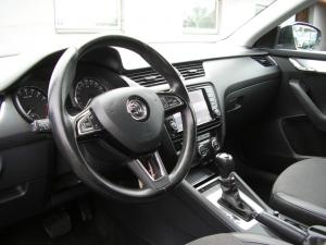 Melns Skoda Octavia 2013 Rīga, ar dzinēja tilpumu 2.00 L un nobraukumu 272 tūkst. km par 7750 €, foto 18 vietnē AUTOMOTO.COM.LV