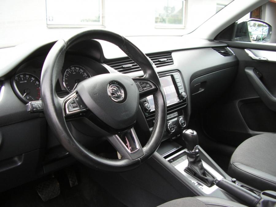 Melns Skoda Octavia 2013 Rīga, ar dzinēja tilpumu 2.00 L un nobraukumu 272 tūkst. km par 7750 €, foto 18 vietnē AUTOMOTO.COM.LV