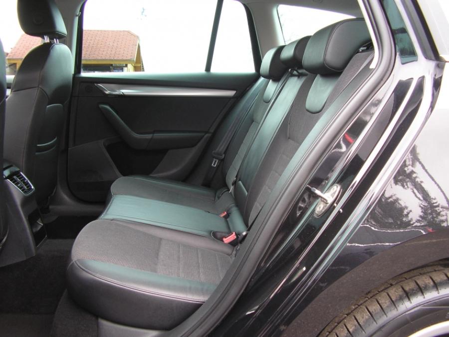 Melns Skoda Octavia 2013 Rīga, ar dzinēja tilpumu 2.00 L un nobraukumu 272 tūkst. km par 7750 €, foto 20 vietnē AUTOMOTO.COM.LV