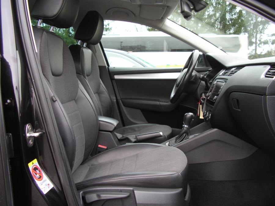 Melns Skoda Octavia 2013 Rīga, ar dzinēja tilpumu 2.00 L un nobraukumu 272 tūkst. km par 7750 €, foto 25 vietnē AUTOMOTO.COM.LV