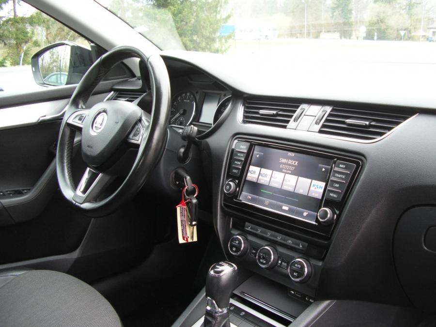 Melns Skoda Octavia 2013 Rīga, ar dzinēja tilpumu 2.00 L un nobraukumu 272 tūkst. km par 7750 €, foto 26 vietnē AUTOMOTO.COM.LV