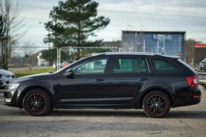 Black Skoda Octavia 2013 in Liepaja, with an engine capacity of 1.60 L and mileage of 229 thousand km for 7900 €, photo 3 on AUTOMOTO.COM.LV