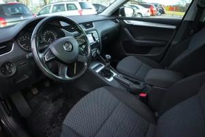 Black Skoda Octavia 2013 in Liepaja, with an engine capacity of 1.60 L and mileage of 229 thousand km for 7900 €, photo 12 on AUTOMOTO.COM.LV