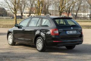 Melns Skoda Octavia 2013 Liepāja, ar dzinēja tilpumu 1.20 L un nobraukumu 213 tūkst. km par 6200 €, foto 3 vietnē AUTOMOTO.COM.LV