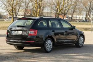 Melns Skoda Octavia 2013 Liepāja, ar dzinēja tilpumu 1.20 L un nobraukumu 213 tūkst. km par 6200 €, foto 5 vietnē AUTOMOTO.COM.LV