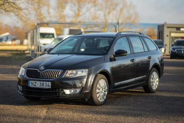 Black Skoda Octavia 2013 in Liepaja, with an engine capacity of 1.20 L and mileage of 212 thousand km for 6200 €, photo 1 on AUTOMOTO.COM.LV