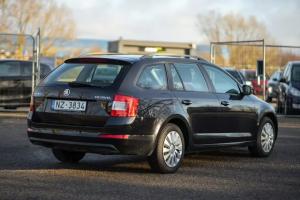 Melns Skoda Octavia 2013 Liepāja, ar dzinēja tilpumu 1.20 L un nobraukumu 212 tūkst. km par 6200 €, foto 5 vietnē AUTOMOTO.COM.LV